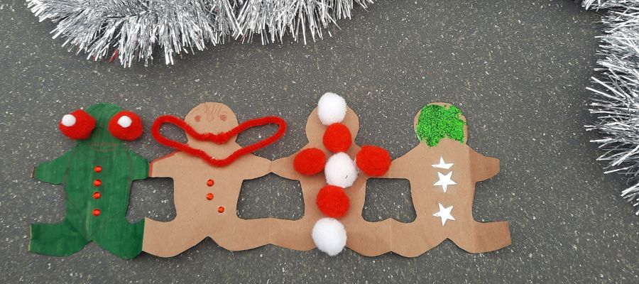 Christmas Gingerbread Men Cookies | Baking with Kids